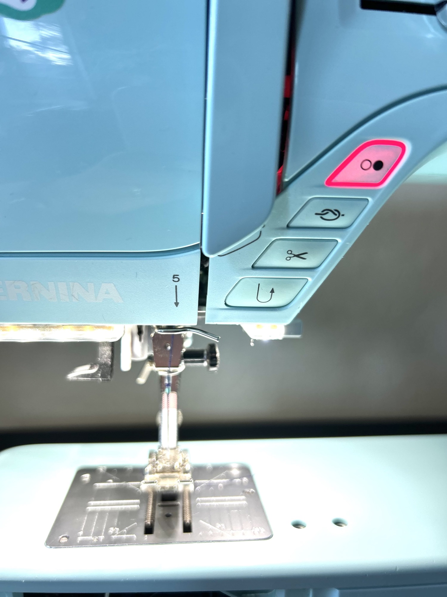 Bernina B475: a Sewing Machine Review from a Garment Sewist’s Perspective